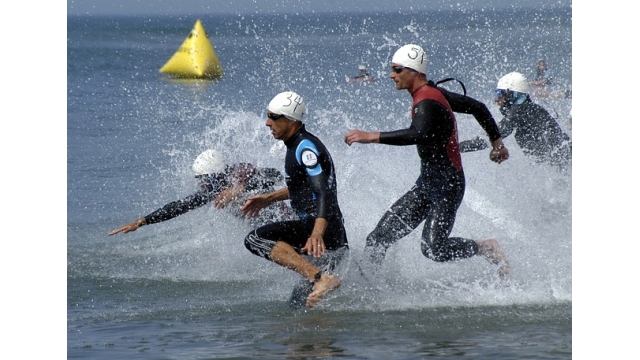 Freestyle Swimming: 2-Beat Flutter Kick Training Program For ...